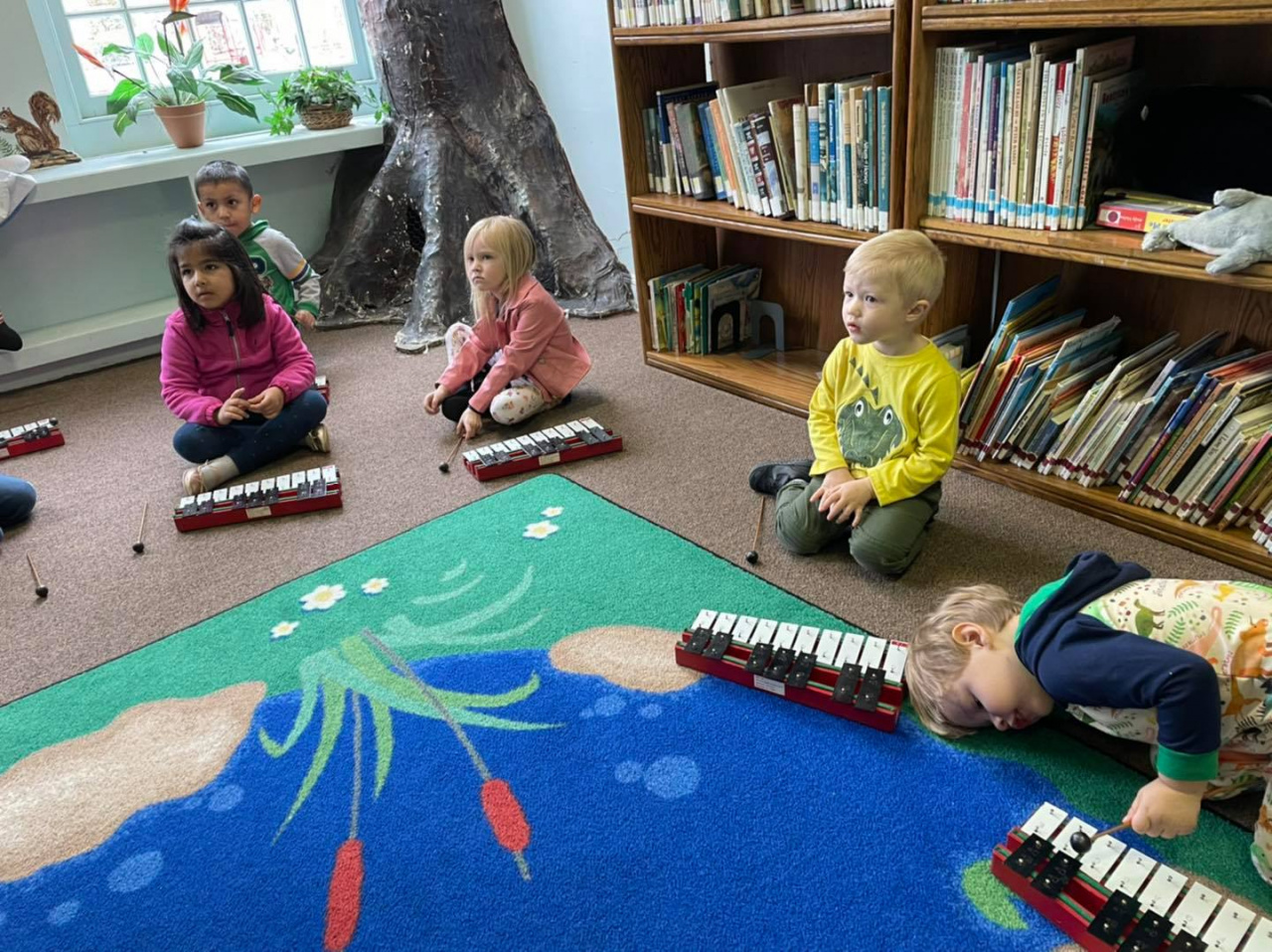 Learning to Play the Xylophone During Music Time!. TeachersMag.com
