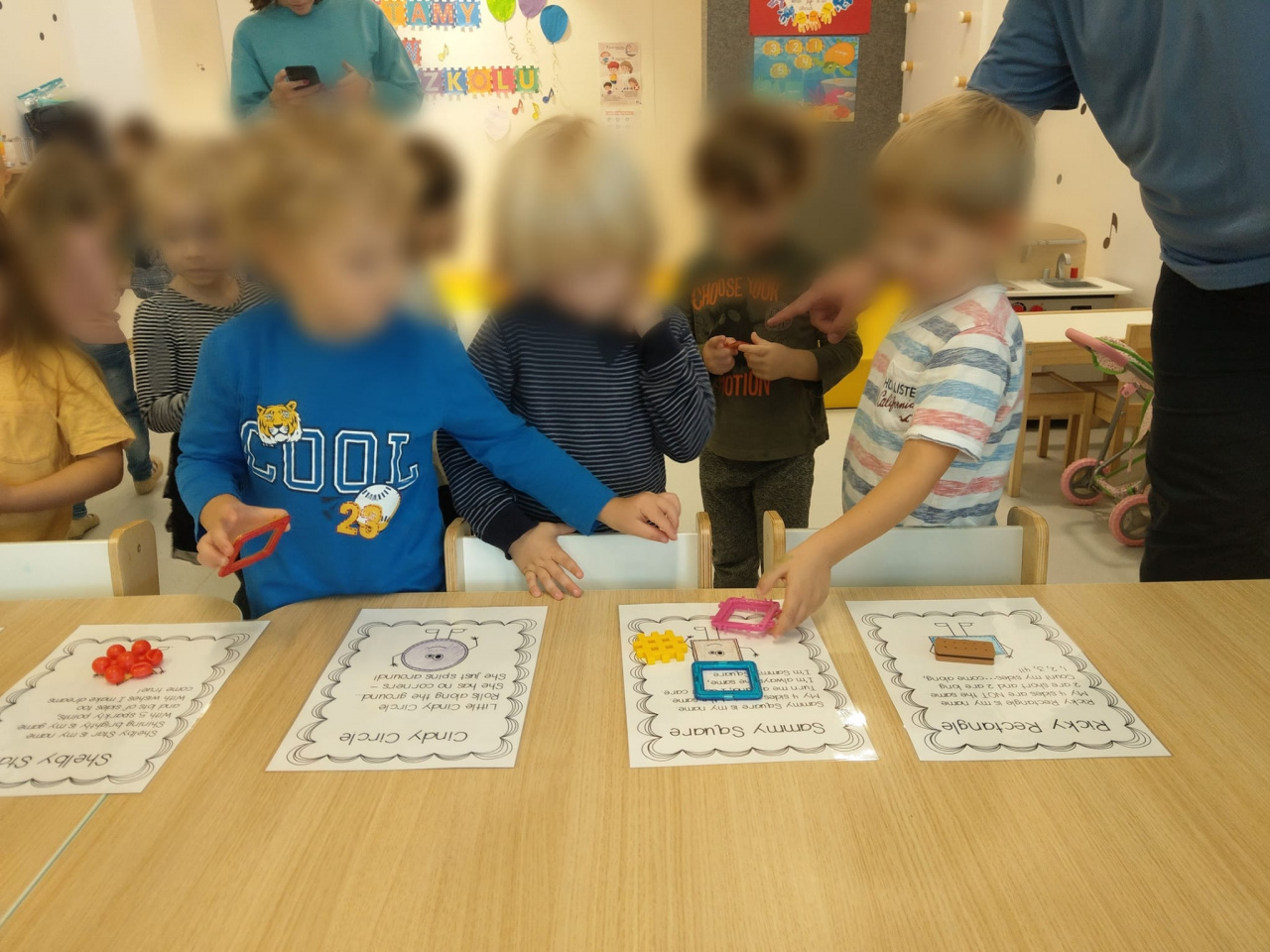 Shapes and colors. TeachersMag.com