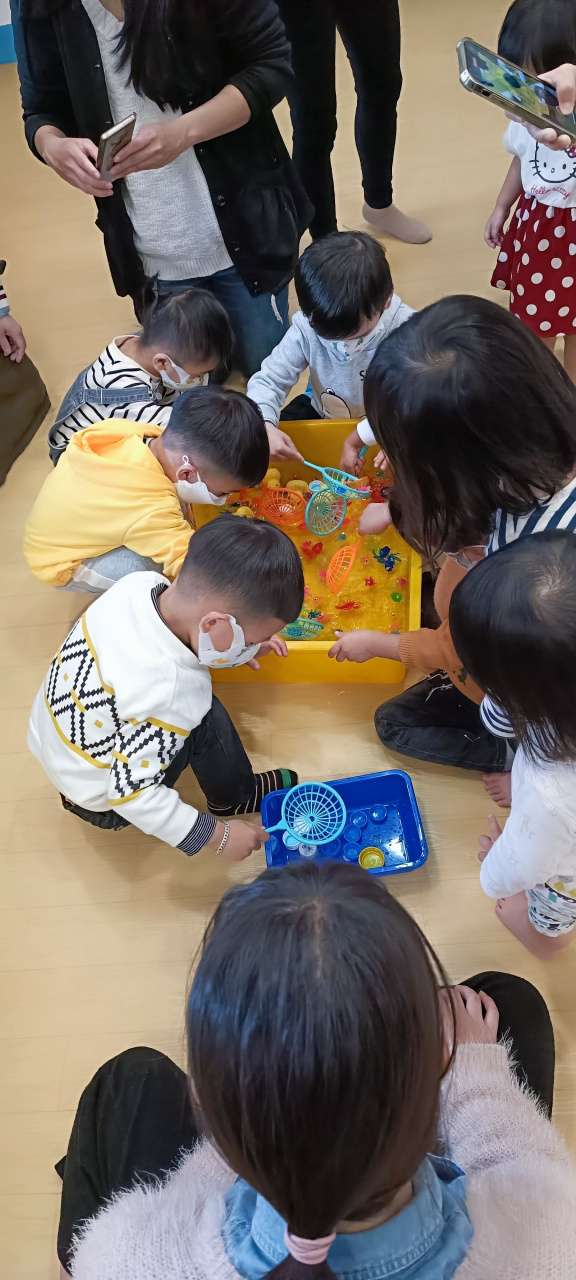 Water Pollution Science Activities. TeachersMag.com