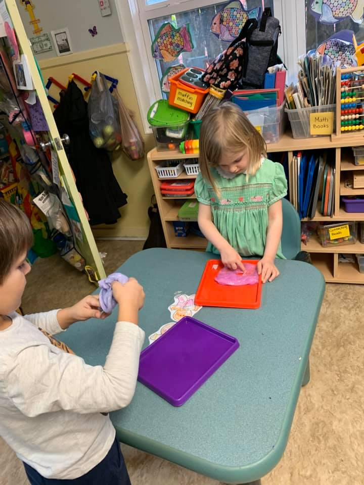 Making a Slime Center. TeachersMag.com